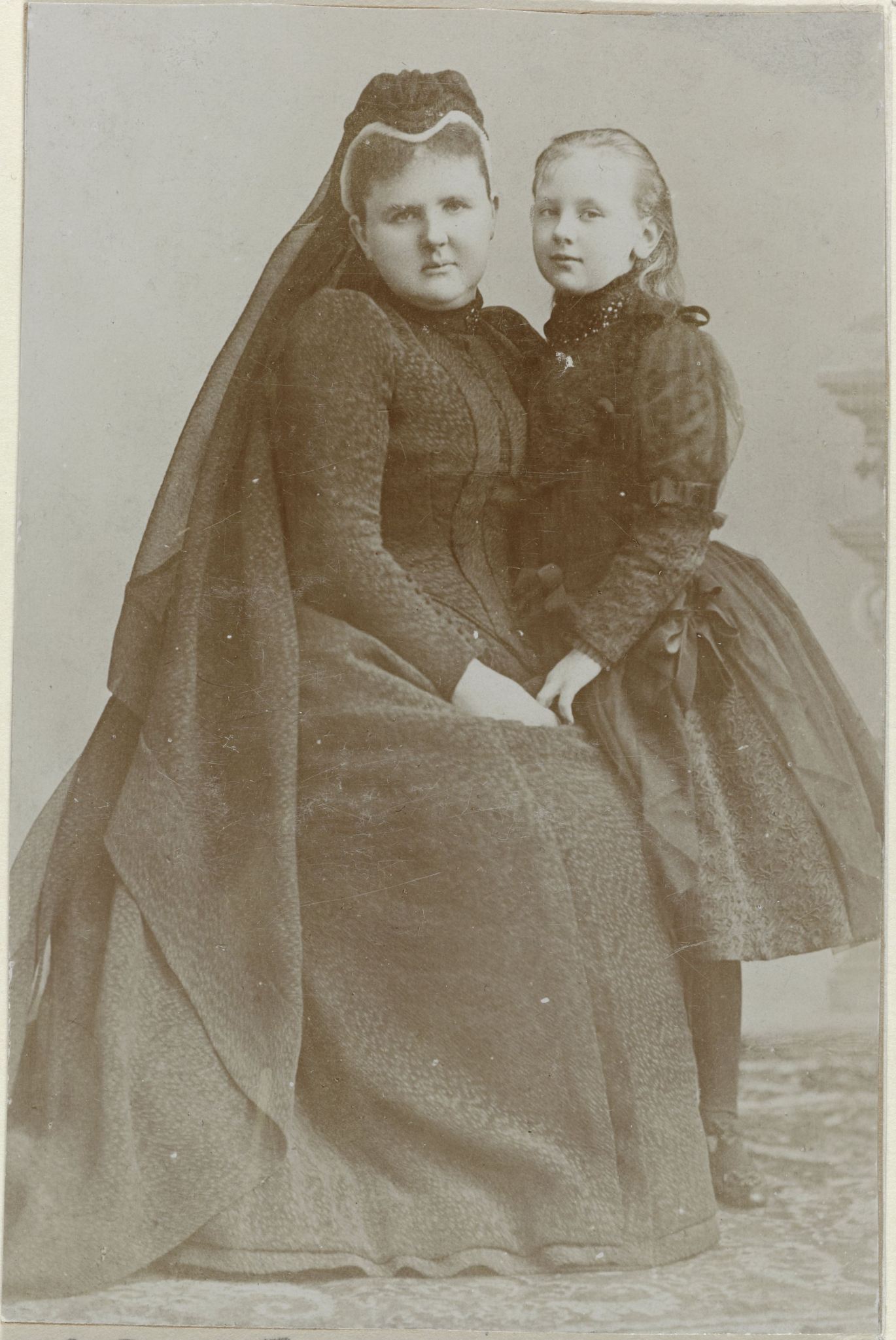 ‘Two Years of Sable Gloom’: The Stages of Victorian Mourning – Grave ...